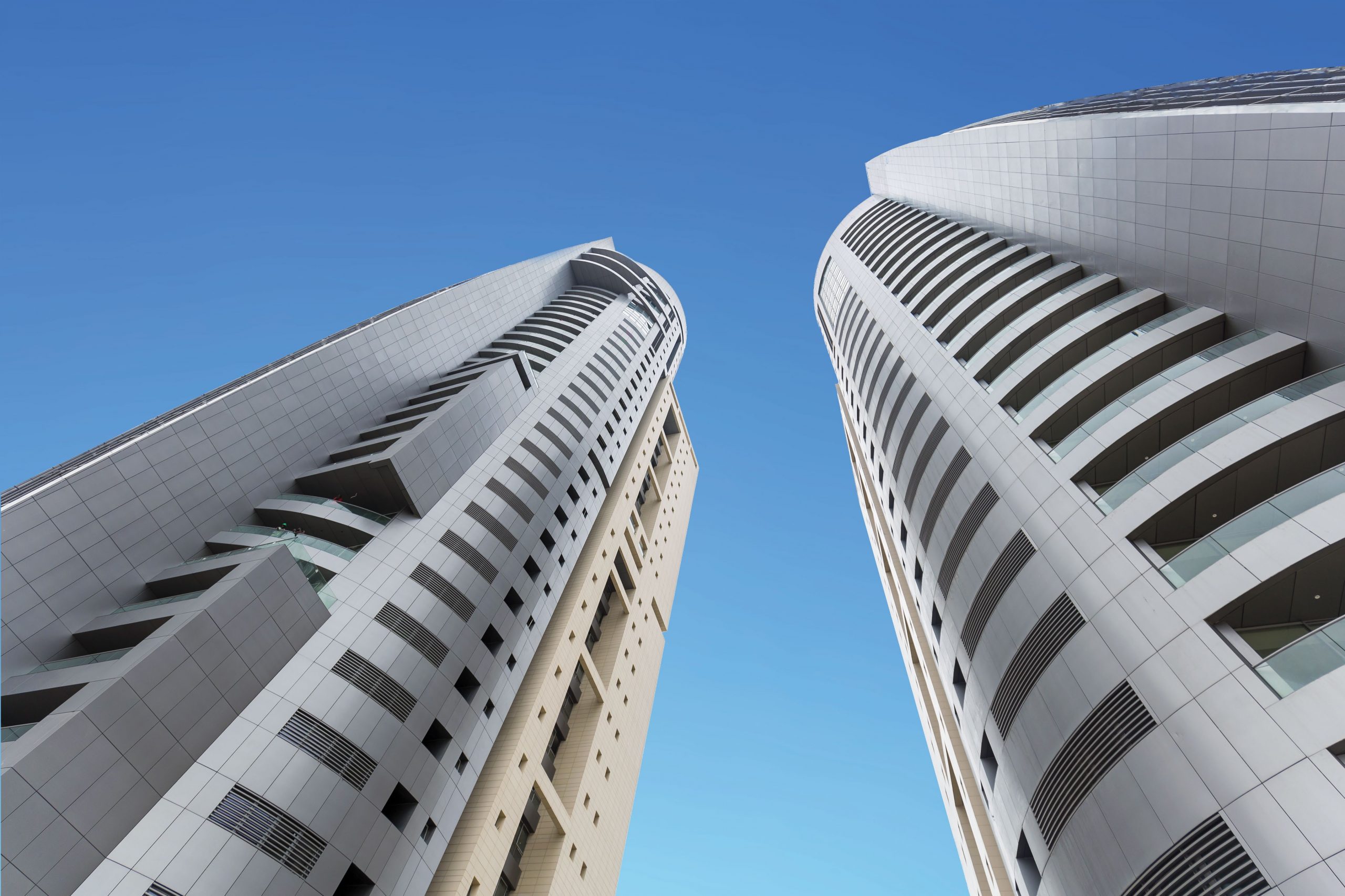 TIMELESS MAJESTY IN THE CHAMPAGNE PEARL TOWER - Prestige Magazine